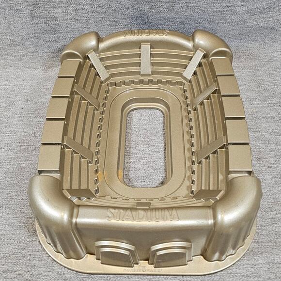 Nordic Ware | Kitchen | Stadium Nordic Ware Bundt Pan Sports Theme 9 ...